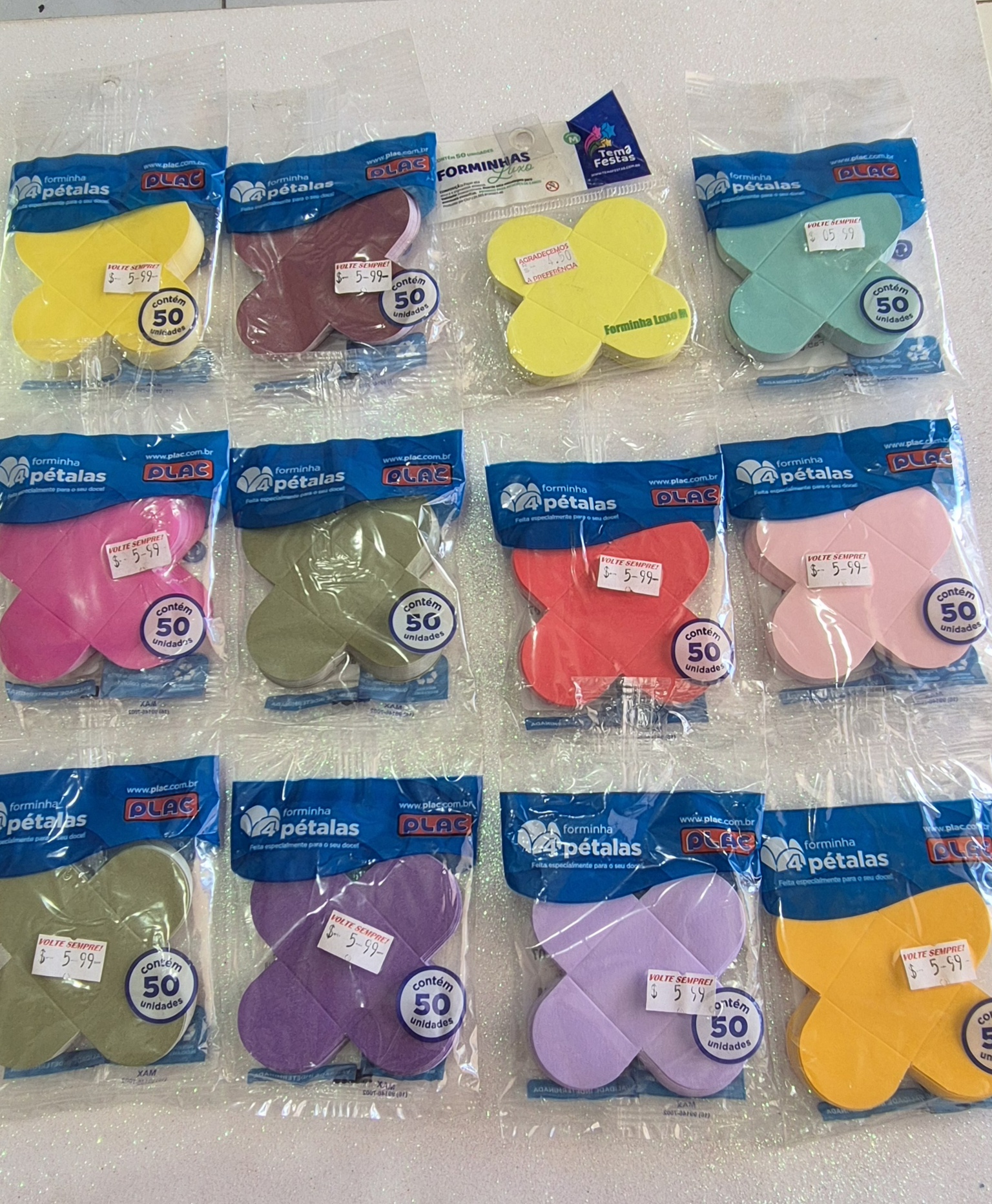 Formas para doce lisa C/50Und | Catálogo